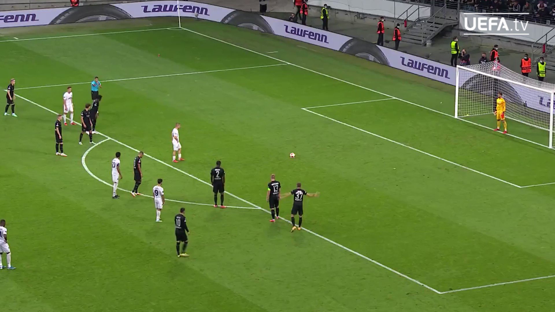 UEFA.com DE on Twitter: "🎊🎉 Happy Birthday, Kevin #Trapp 🎂🎁🍀🏆🇩🇪 @Eintracht | @Eintracht_ENG ...