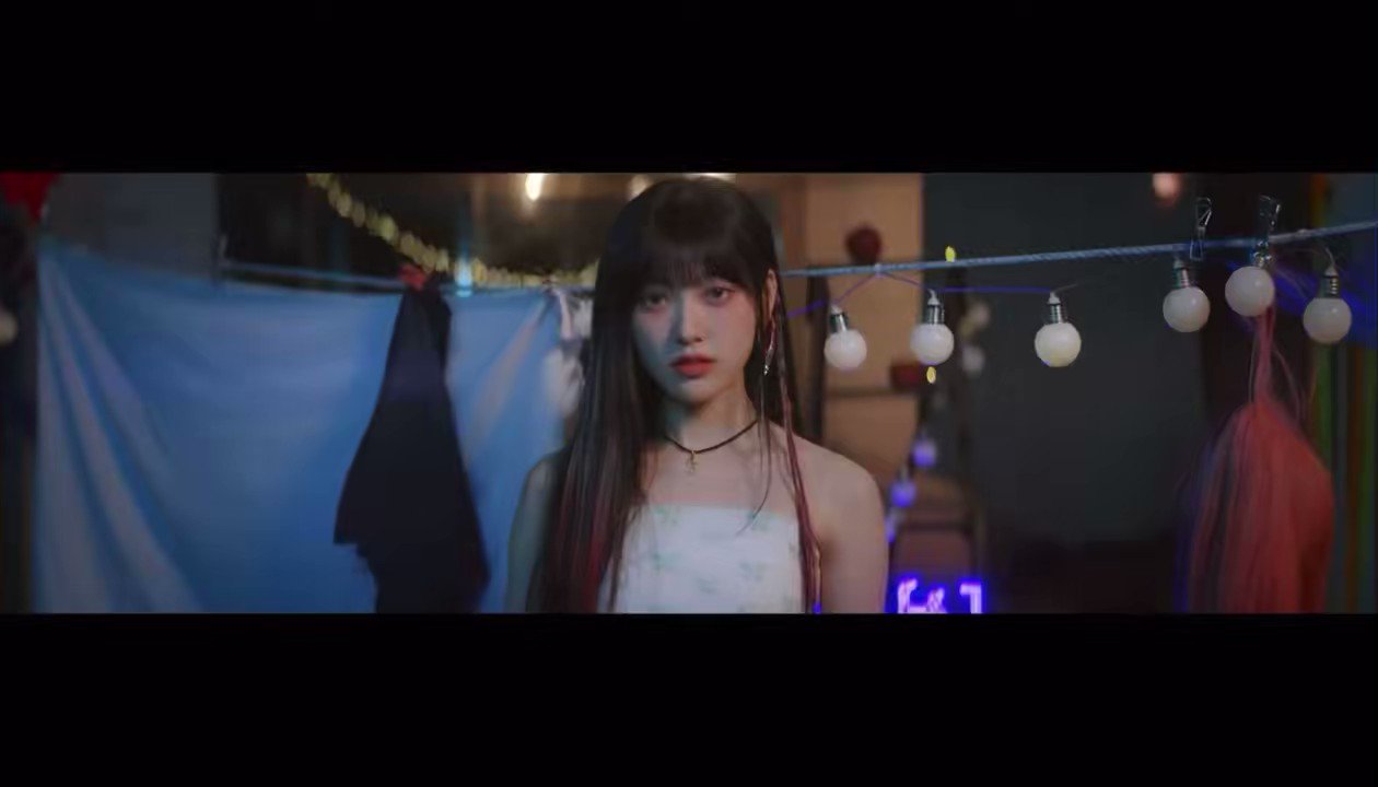 loona loops on Twitter: "#AirForceOne SONG OF THE YEAR https://t.co/Qd0VB8l4PG" / Twitter