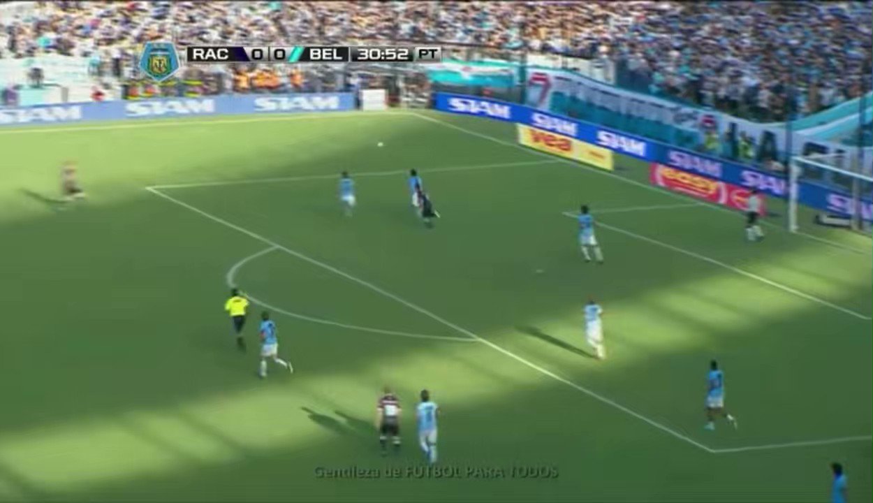 la pitusa on Twitter: "10 segundos después de que termina el video va y hace esta falta. https ...