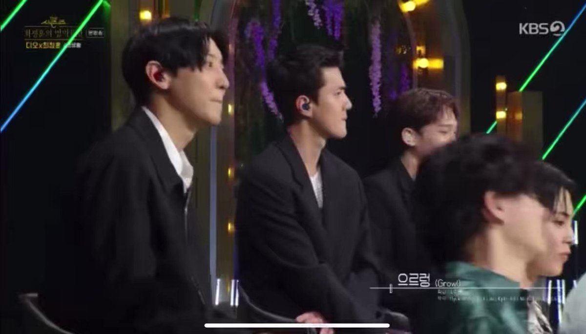 zee. on Twitter: "RT @ddu_kyungsoo: EXO FT JUNGHOON - GROWL"