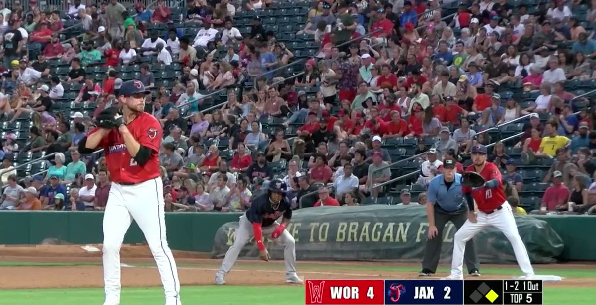 Worcester Red Sox on Twitter: "🅱️🅾️🅱️ 💣 6-2 WooSox 😏"