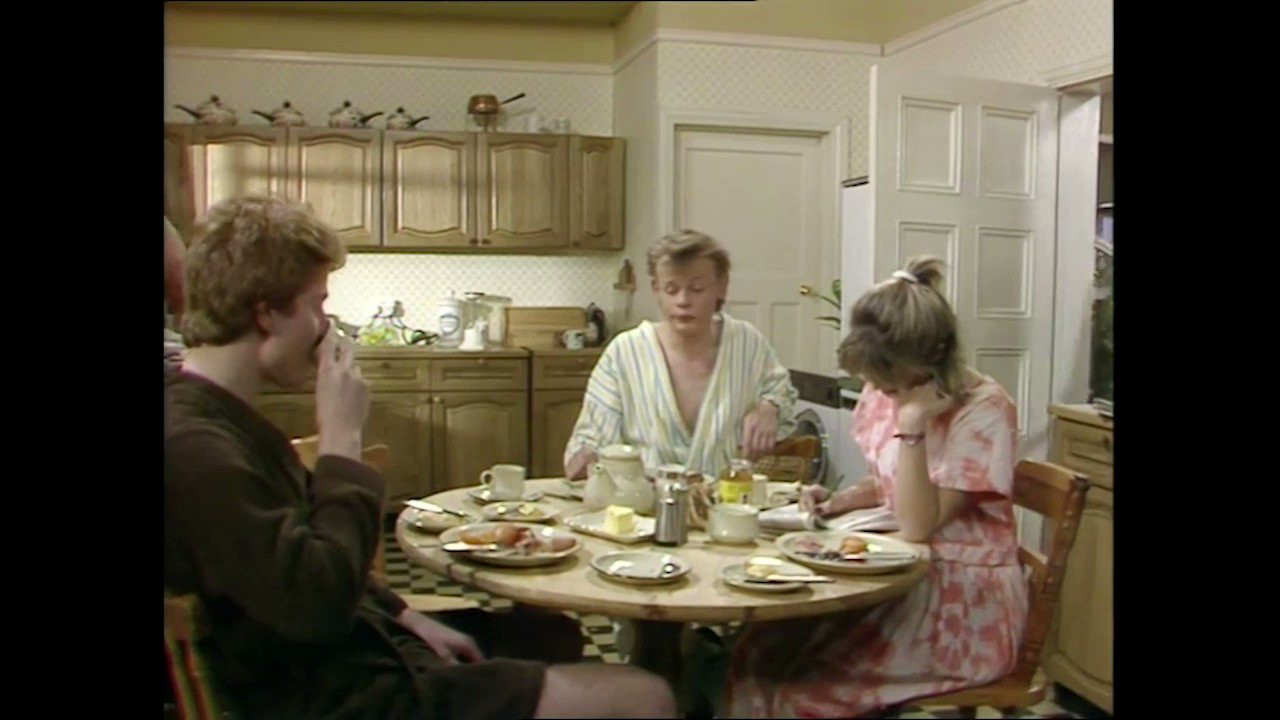Dee Sadler On Twitter 1984 Bbc1 730pm No Place Like Home Steve And Martin Were Lovely