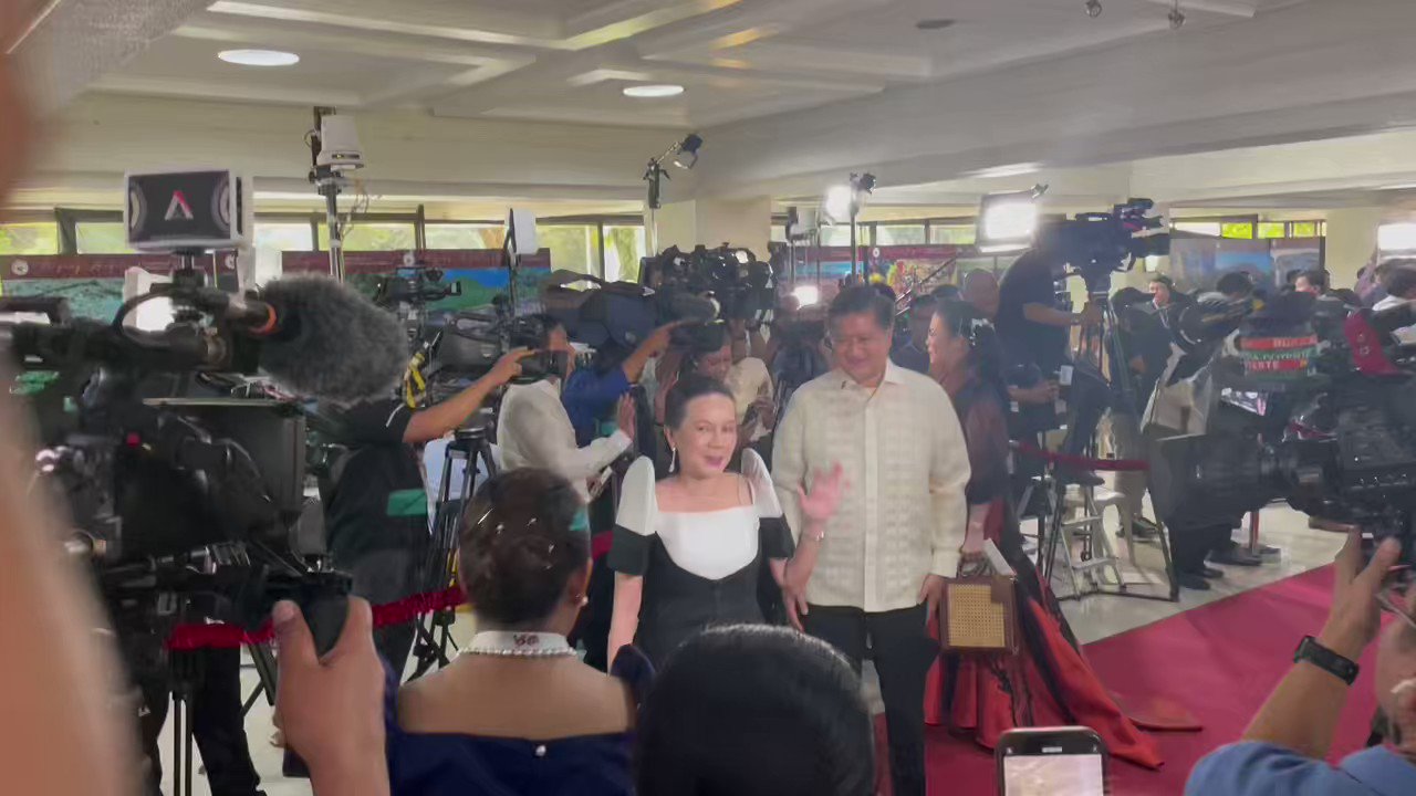 Mike Navallo On Twitter Abscbnnews Senators Koko Pimentel And Grace