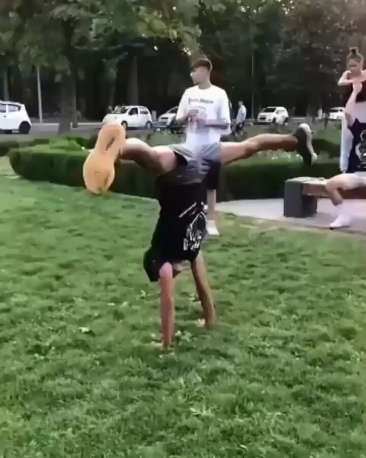 HEU-赤昴新♀新刊開始 - ヒロクライム (@tannokasa4) on X - Plurk