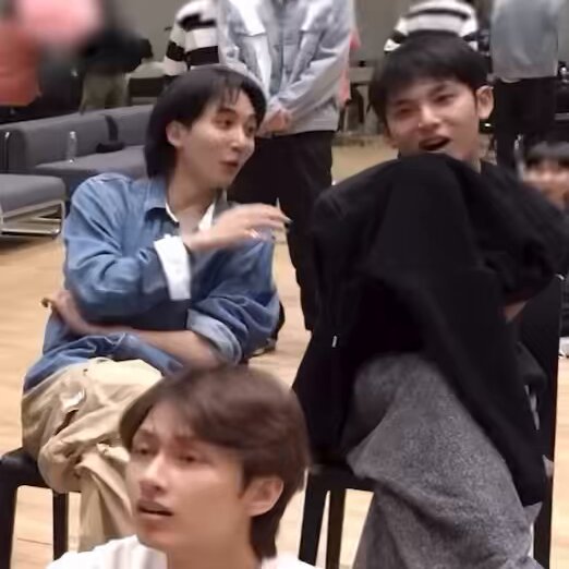 2024ギュハニブ│ ˙ᵕ˙ )꜆♡ - posfie