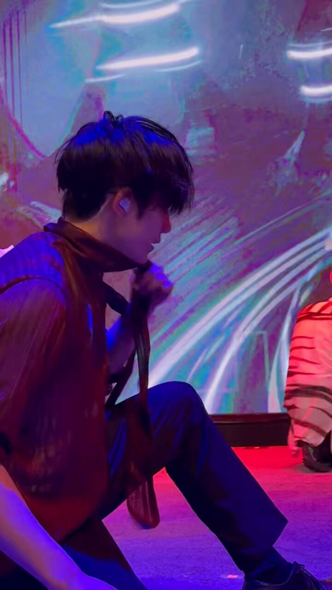 240714 OOO バンコク - posfie