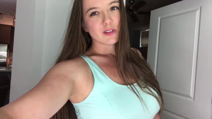 TW Pornstars - Becky LeSabre Videos from Twitter. Page 2