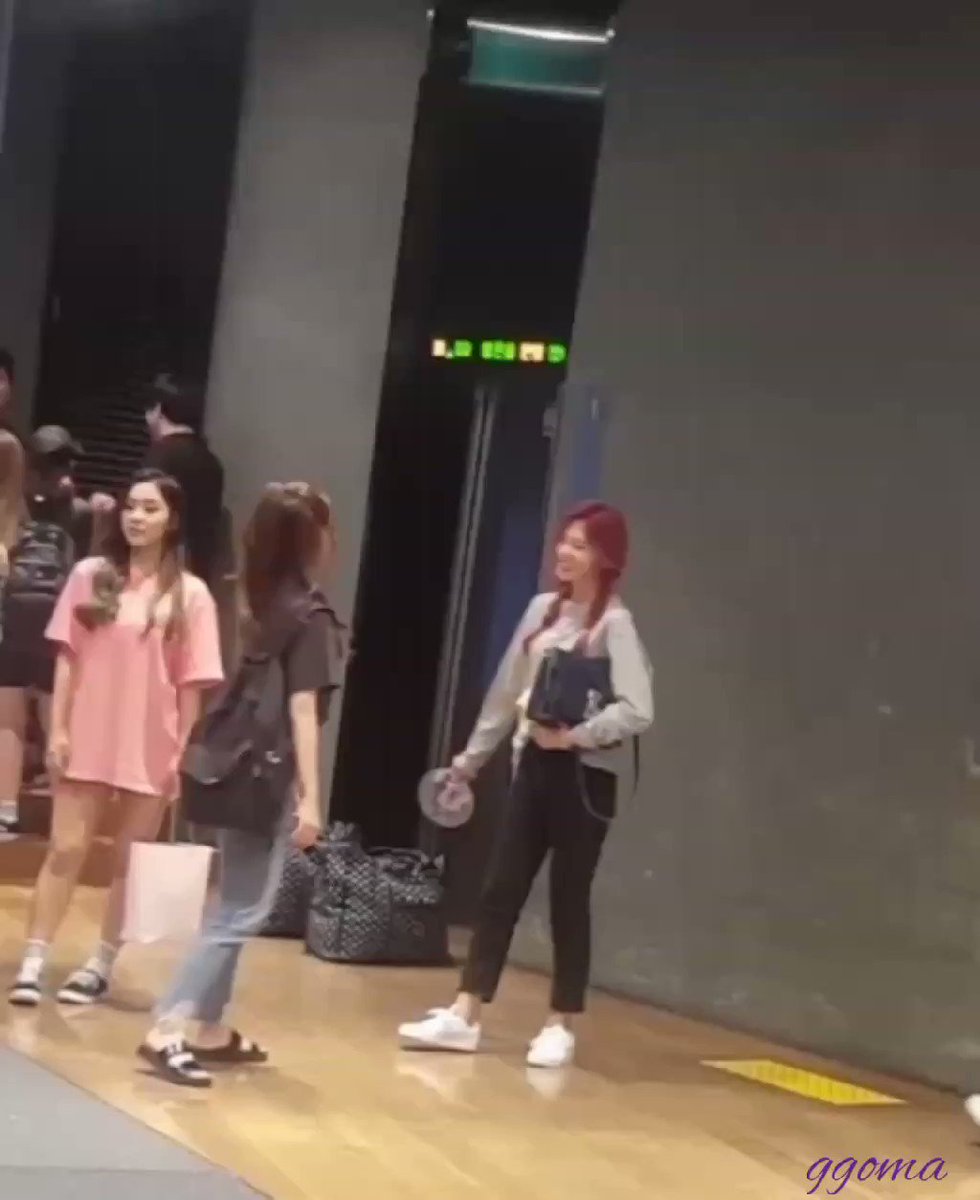 audee on Twitter: "GAWDDDAMN 😭"