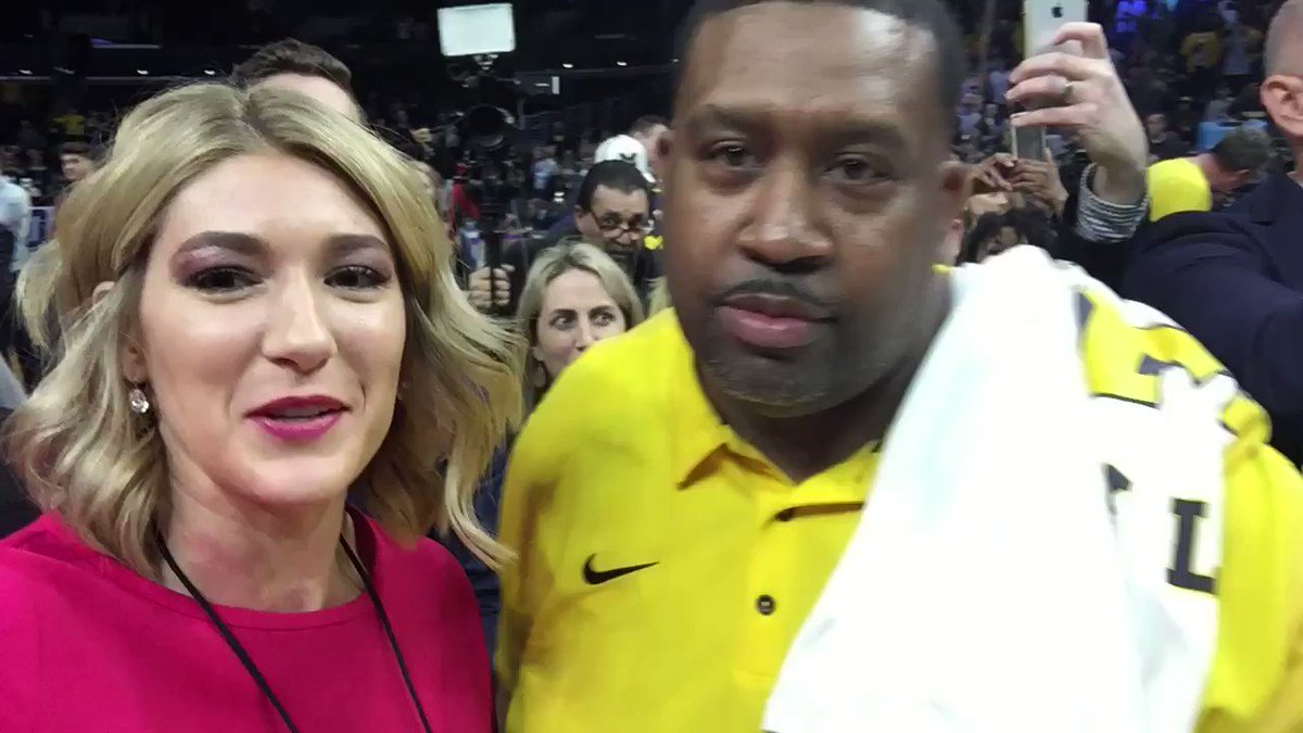 Jeanna Trotman on Twitter: "Jordan Poole's dad with OF COURSE an interruption from Jordan ...