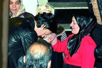 Mesut Ozil Father And Mother