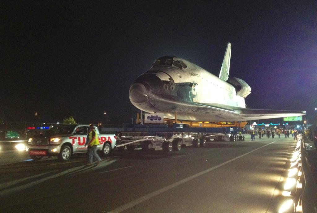 Tundra Space Shuttle Ad