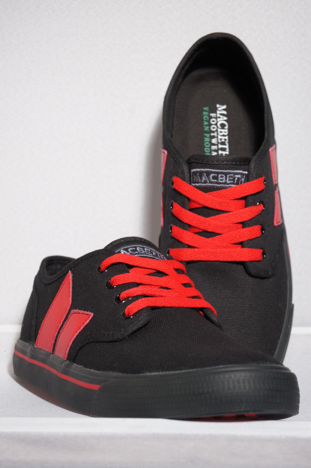 Macbeth Langley Black White