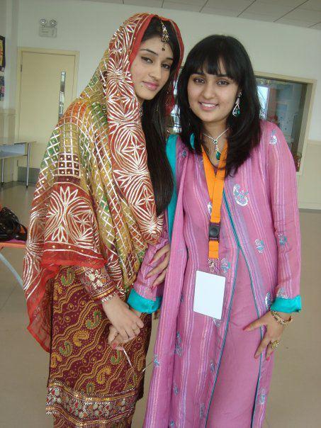 Pakistani Singer Sara Raza Khan