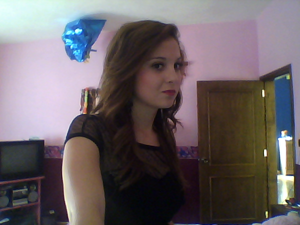 Hilary Itzel Linares (@HiLaRyItZeliTa) | Twitter