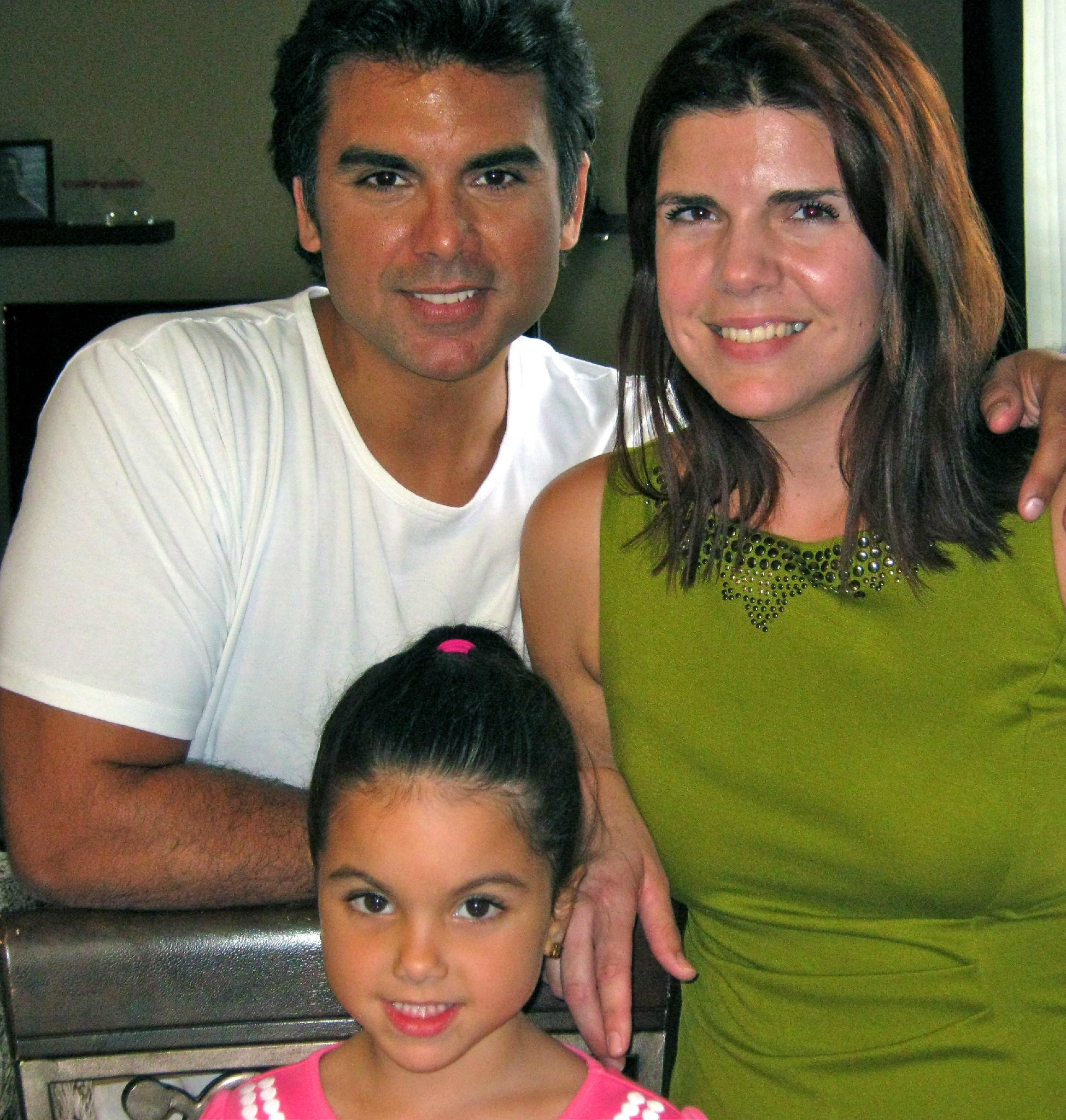 Jorge Luis Pila Y Su Esposa