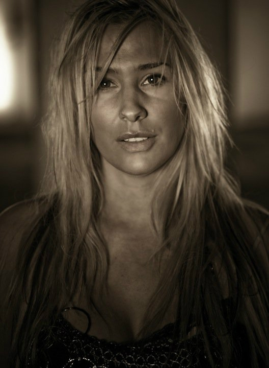 Lindsay Tower's Instagram, Twitter & Facebook on IDCrawl