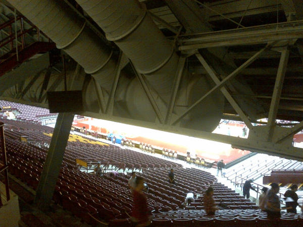 Who Has Worst Views Ever? – InsideUSC with Scott Wolf