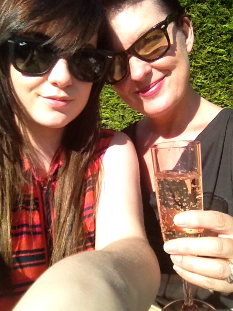 Nikki Spence's Instagram, Twitter & Facebook on IDCrawl