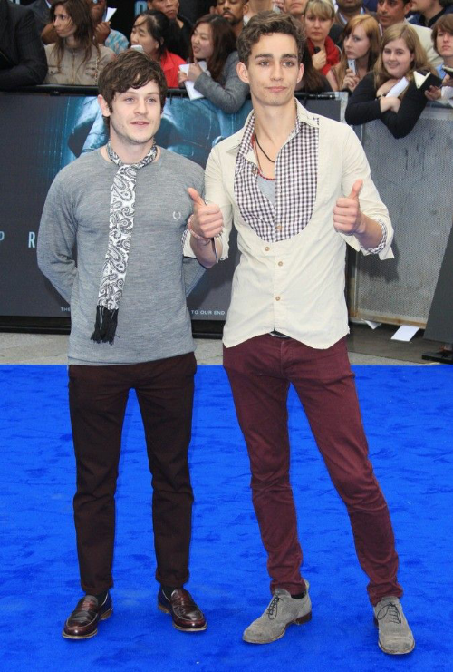 Robert Sheehan And Iwan Rheon