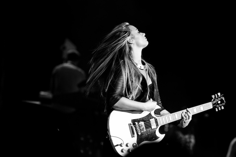 Demi Lovato Twitter Backgrounds Watch Demi Lovato Perform "Cool For