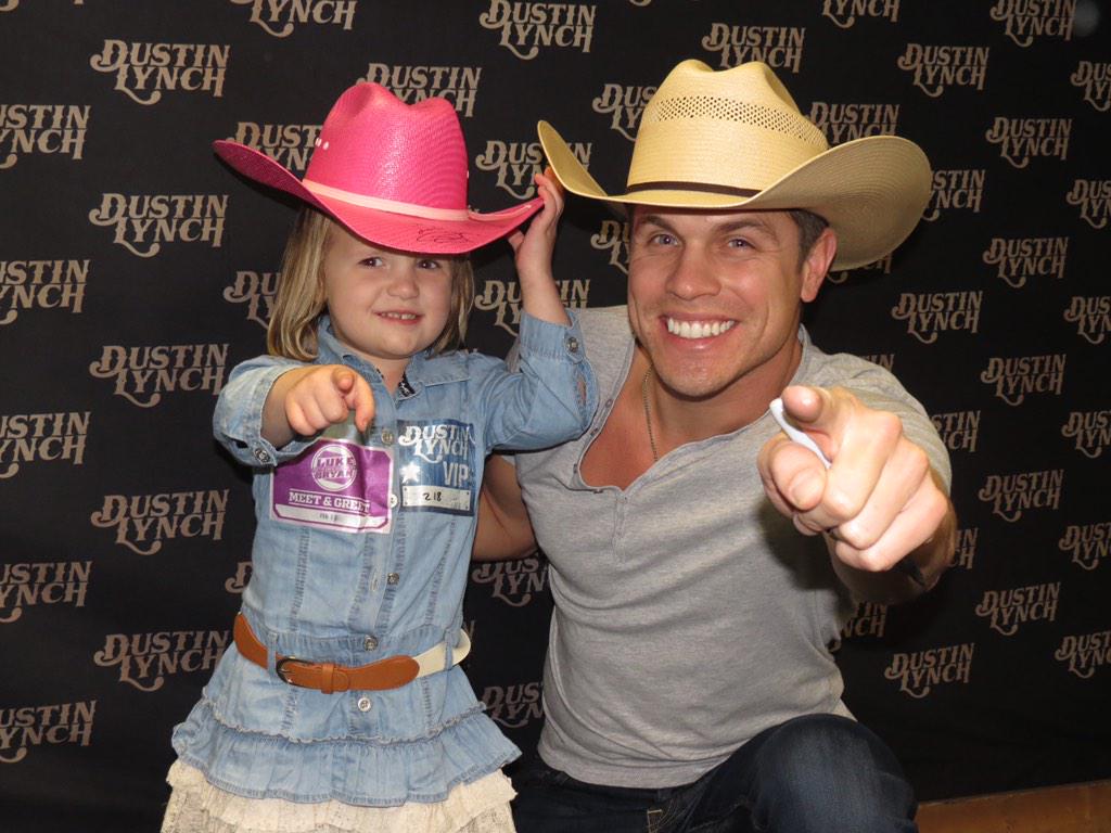 Dustin Lynch Family