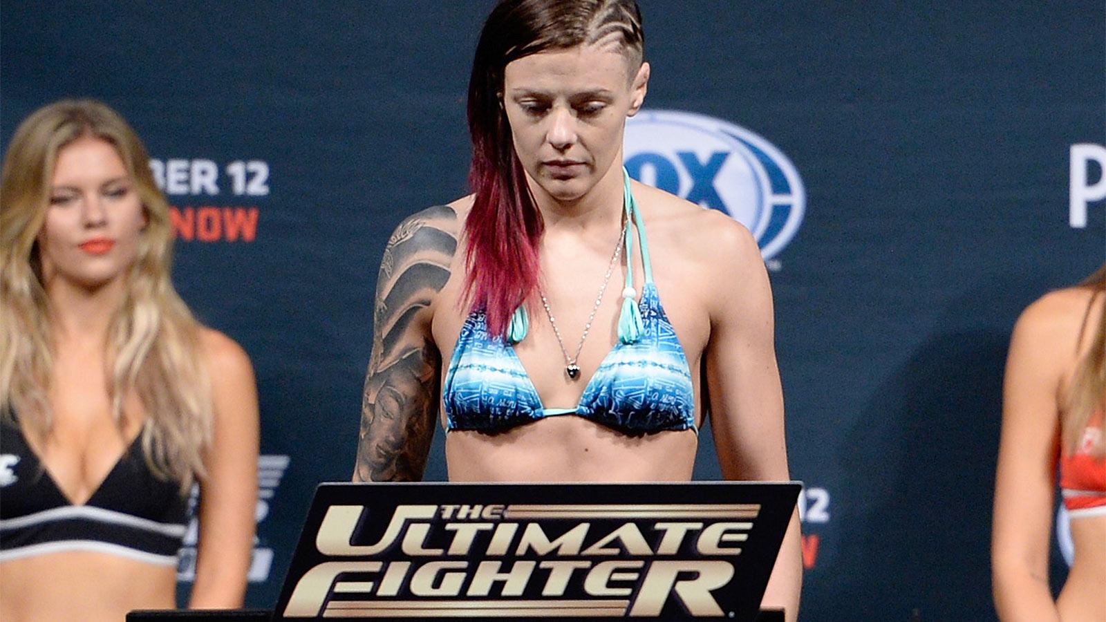 Joanne Calderwood Wallpaper