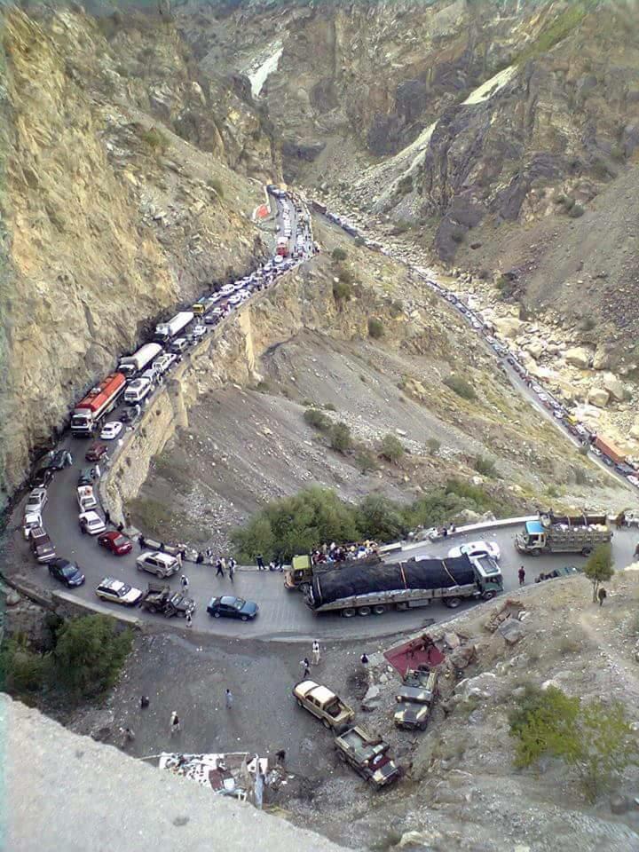 Mahipar: #EverydaylifeinAfghanistan traffic jam, Mahipar pass , Kabul ...