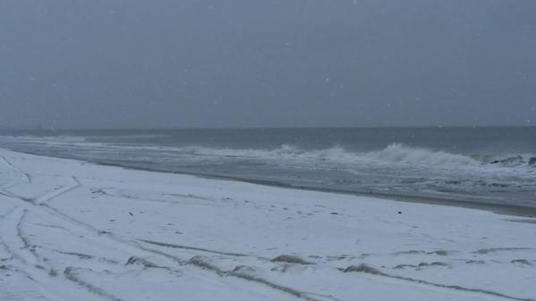Not a good day for the beach - Snow covered AtlanticBeach in NC. NCwx ...