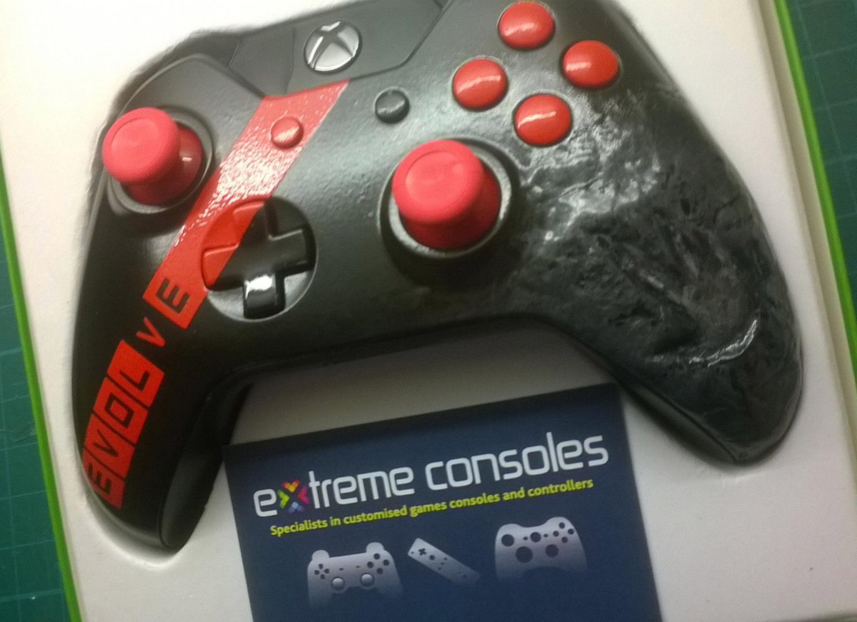 Xbox One Evolve Console