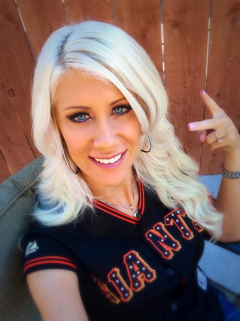 Tw Pornstars Riley Jenner Twitter F Ck Yesssss Sfgiants One More