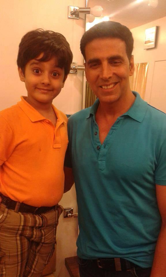 Akshay Kumar With His Kids