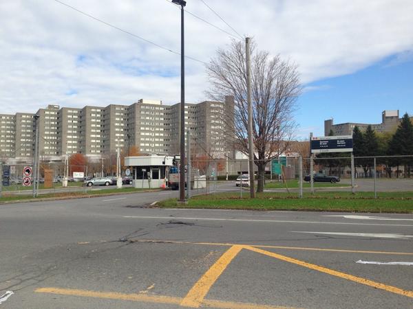 St-Jean: At St-Jean garrison extra patrol car added since this am near gate