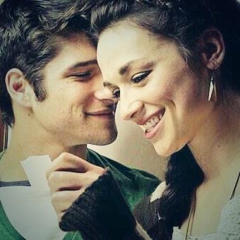 Scott Mccall And Allison Argent Holding Hands