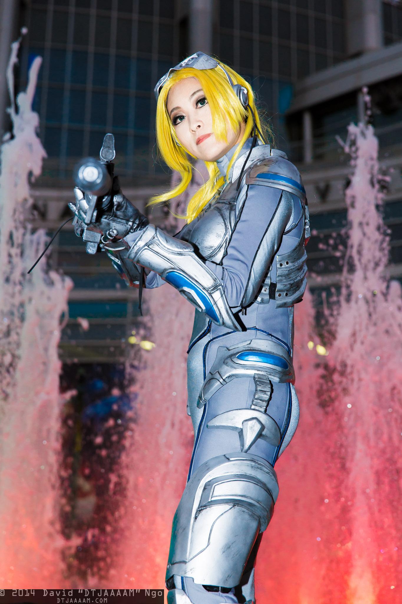 Starcraft Ghost Cosplay