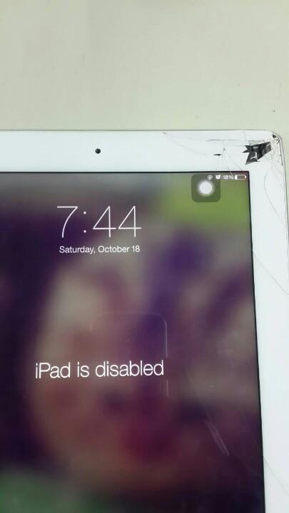 JS100 on Twitter: "แท็กซี่เก็บของได้และส่งคืนที่จส.100 ให้เจ้าของติดต่อได้ที่โทร *1808 #ไอโฟน ...