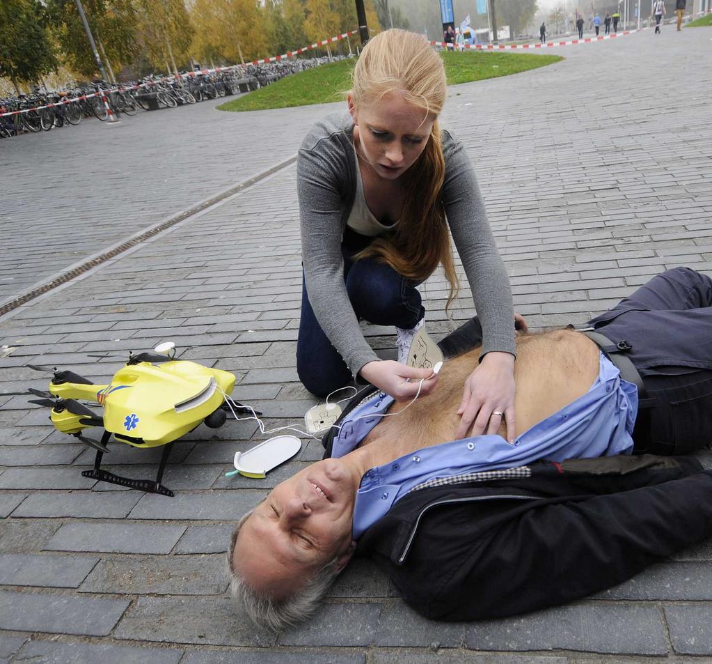 Rob Doolaard on Twitter: "Ambulance-drone TU Delft vergroot overlevingskans bij hartstilstand ...