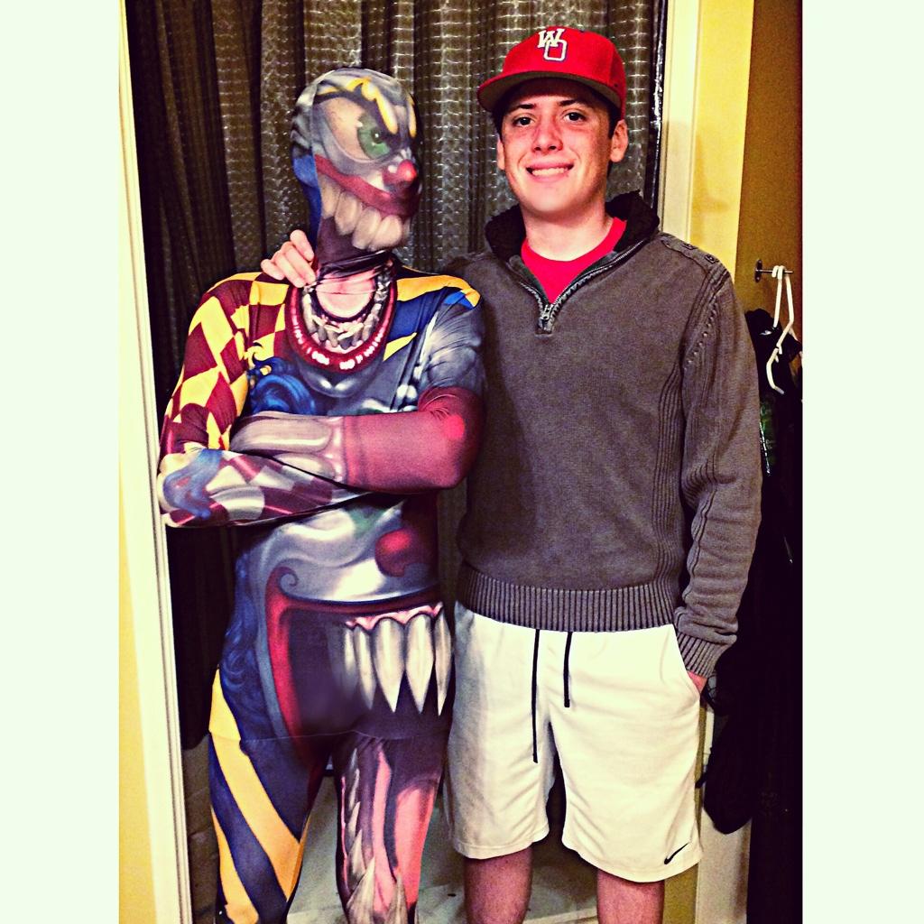 connor calhoun on Twitter: "Catcher and his new suit http://t.co/mj9QA44R5K"