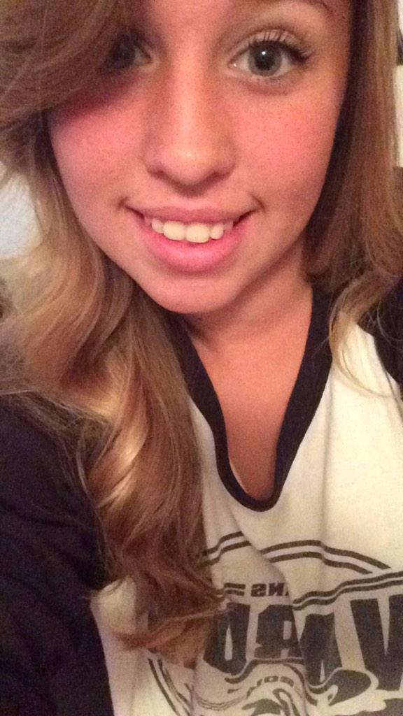 Alli On Twitter 😋 Ygzgmzp9i2