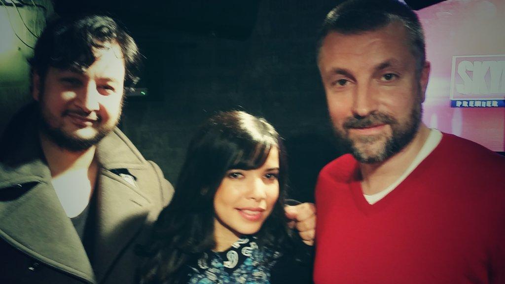 Rt Indila w/ fredmusa et Skalpovich en live dans Planete_Rap ...