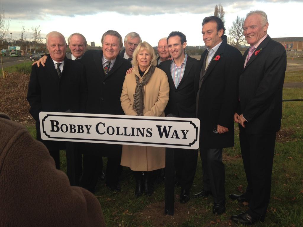 Bobby Collins Way unveiled in tribute to Leeds legend | Calendar - ITV News