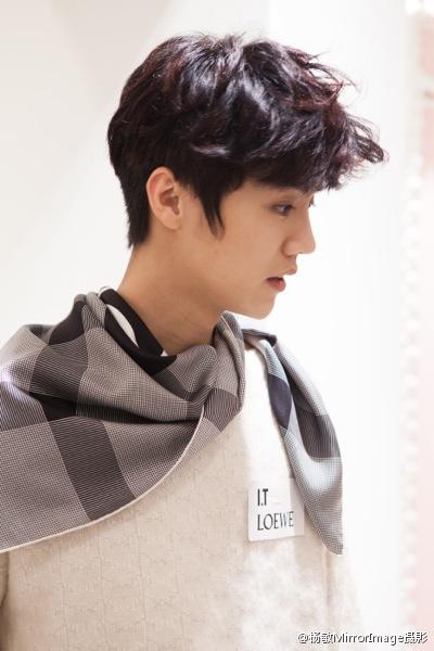 صور | 141120 لوهان في حدث افتتاح متجر LOEWE Pop Up | Exo Arab Fans