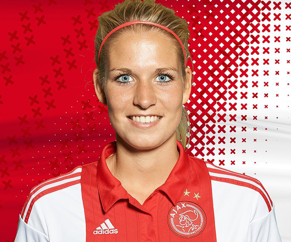 Happy birthday Kelly Zeeman! De speelster van de AjaxVrouwen is vandaag ...