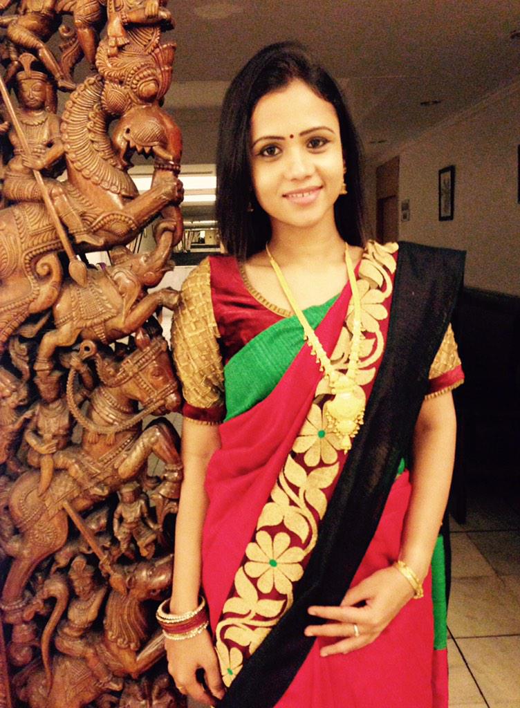 Manimegalai Photos - Manimegalai Photo Gallery | Veethi