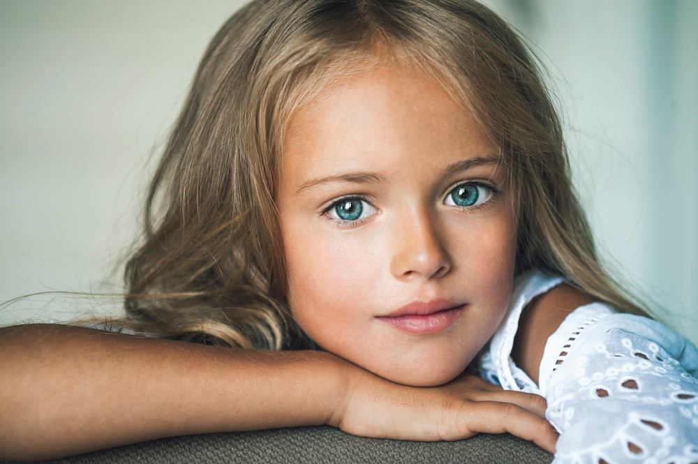 9 anni Kristina Pimenova, la bambina piu' bella del mondo