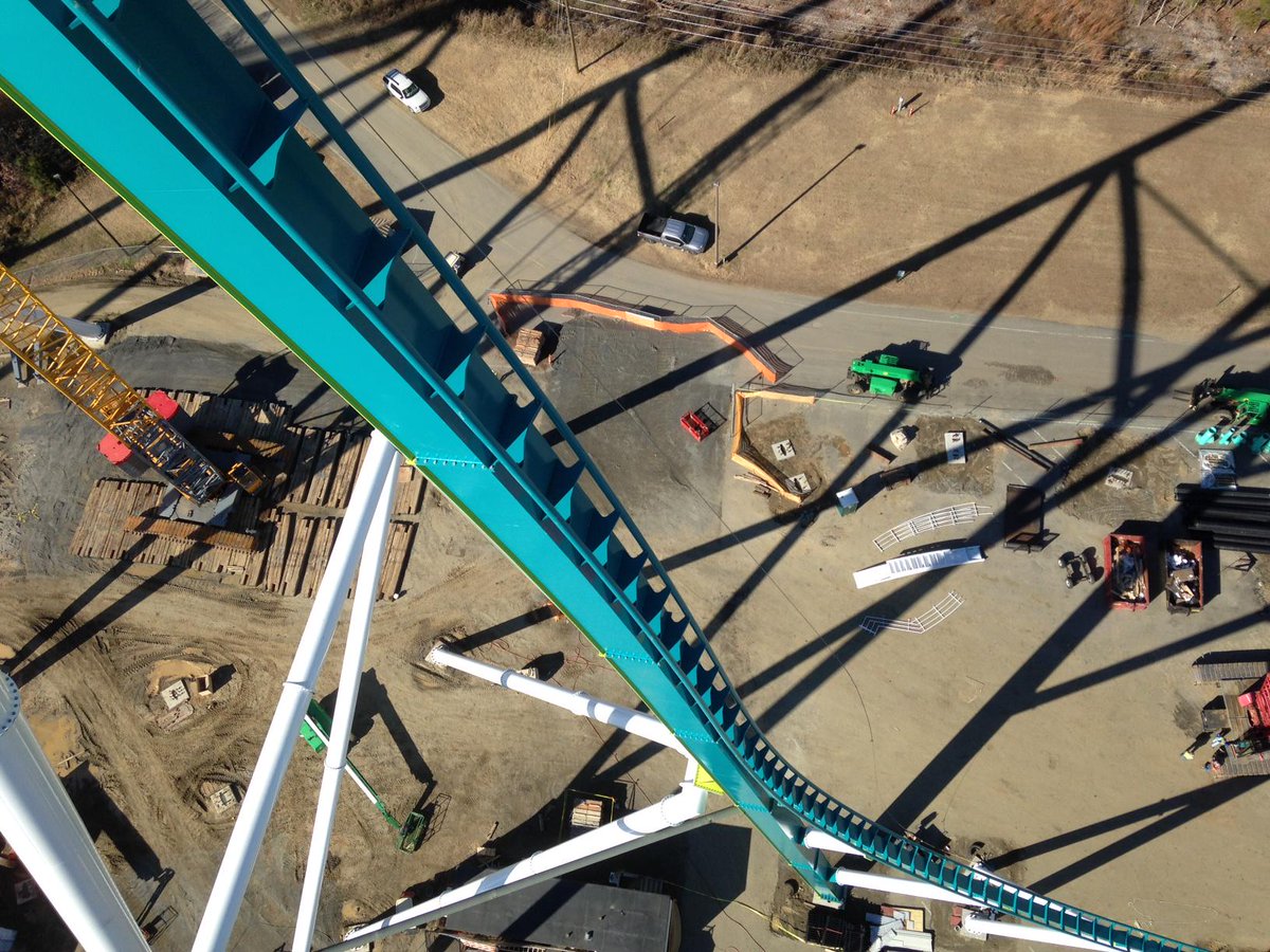 Making quick progress on the first hill of Fury 325 : r/rollercoasters