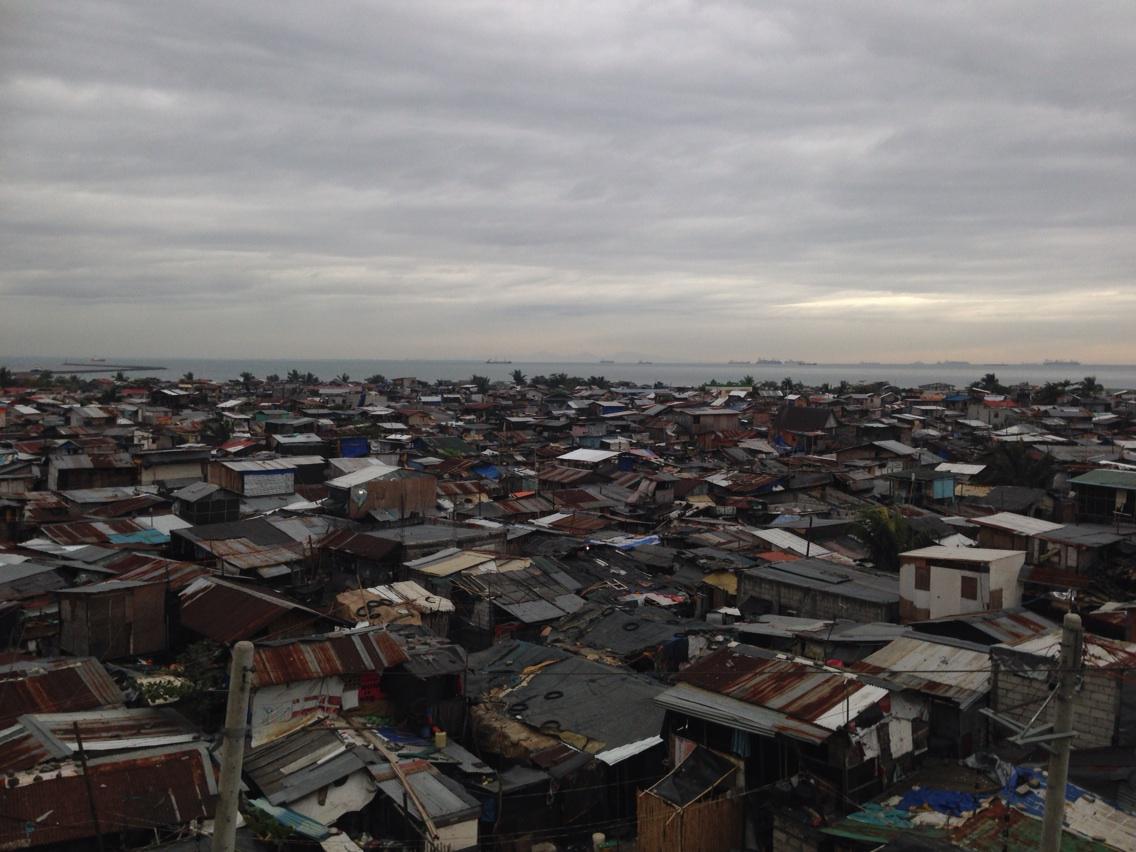 MANILA — Ang makulimlim na papawirin sa Baseco compound. | RubyPH via ...