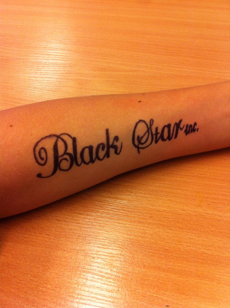 Ilya Sergeev on Twitter: "Хочу тату http://t.co/Wm1dCeWnUb"