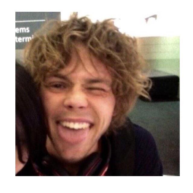 Ashton Irwin Icon