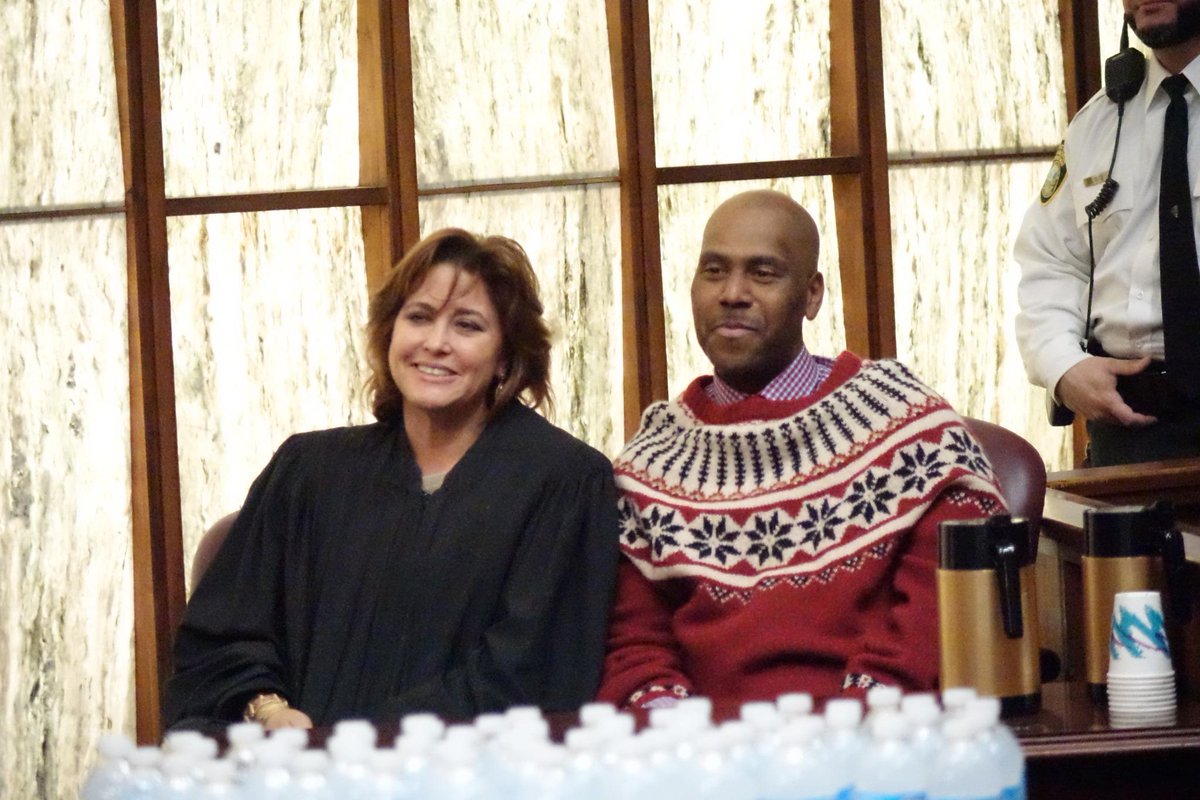 Miami-dade judges ellen venzer, william thomas listen to memories of ...