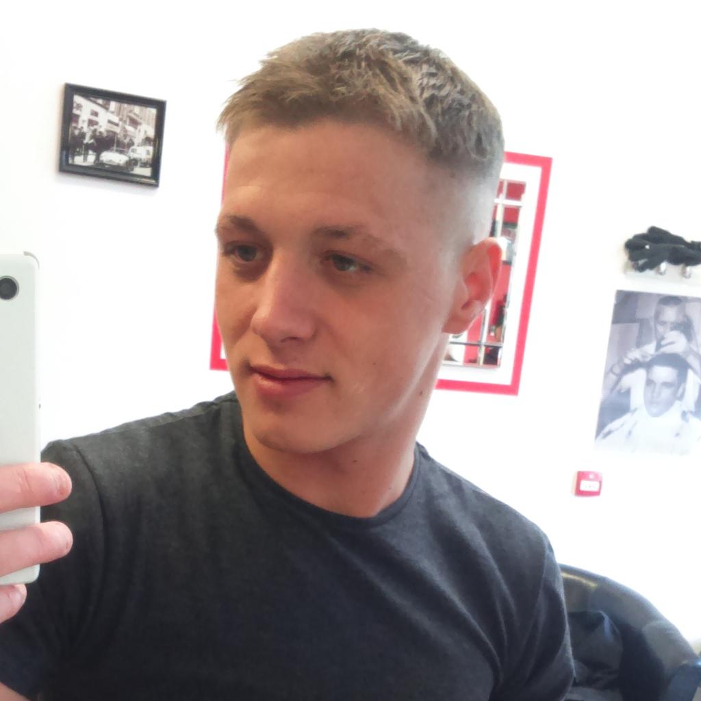 Abbie Redmond's Instagram, Twitter & Facebook on IDCrawl